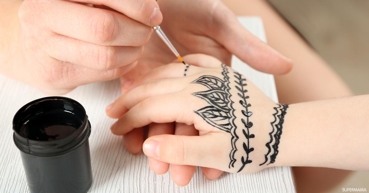 بالخطوات: أسهل طريقة لرسم الحناء للأطفال | سوبر ماما
