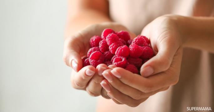 لا تهملي فوائد التوت الأحمر لكِ ولعائلتكِ | سوبر ماما